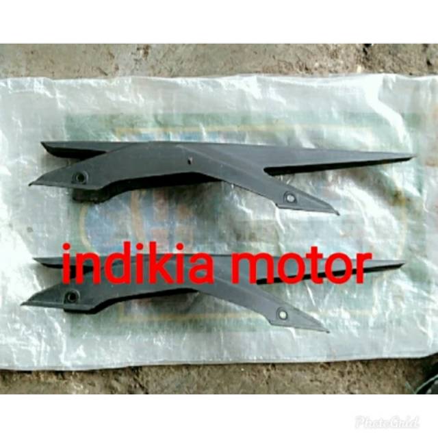 Jual Katengkas tutup rantai rante honda sonic 150 fi original | Shopee ...