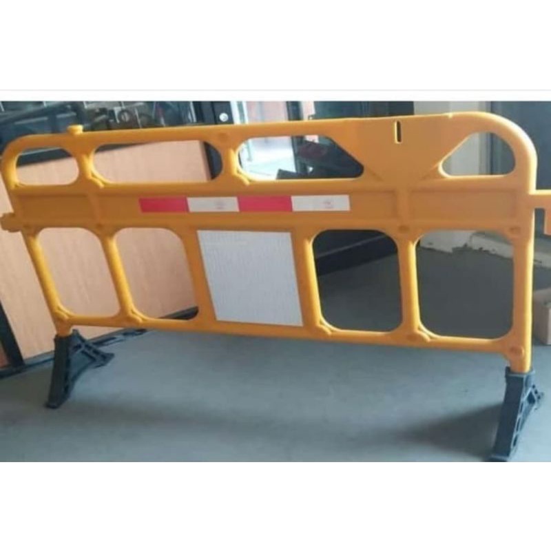 Jual Pembatas jalan / road barrier / plastik Safe fence | Shopee Indonesia