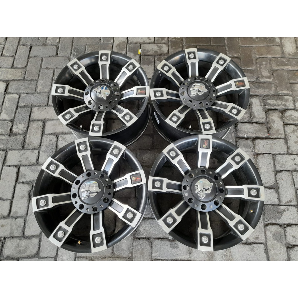 Jual velg mobil bekas V-Racing ring 20 pcd 6x139, cocok untuk terrano, pajero, fortuner, hilux ...