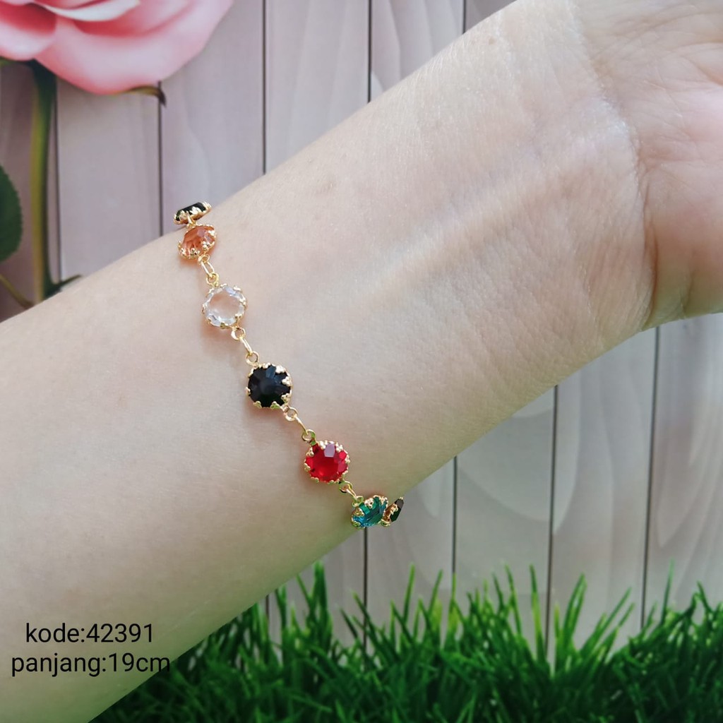 Jual 42391 Gelang Tangan Rantai Warna Kombonasi Cantik Imitasi Lapis ...
