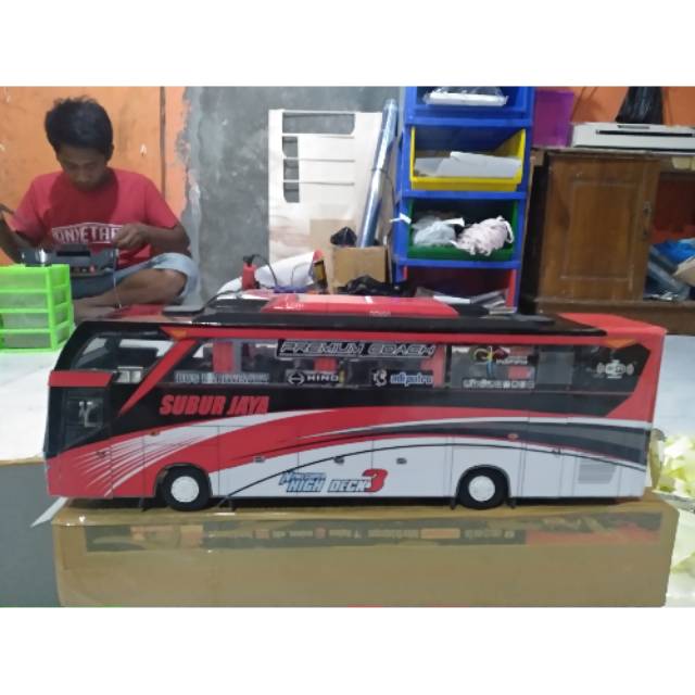 Jual Miniatur Bus Subur Jaya Jetbus 3+ merah | Shopee Indonesia