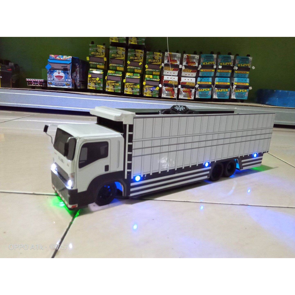 Jual miniatur Truk Hino full lampu LED Tronton RC | Shopee Indonesia