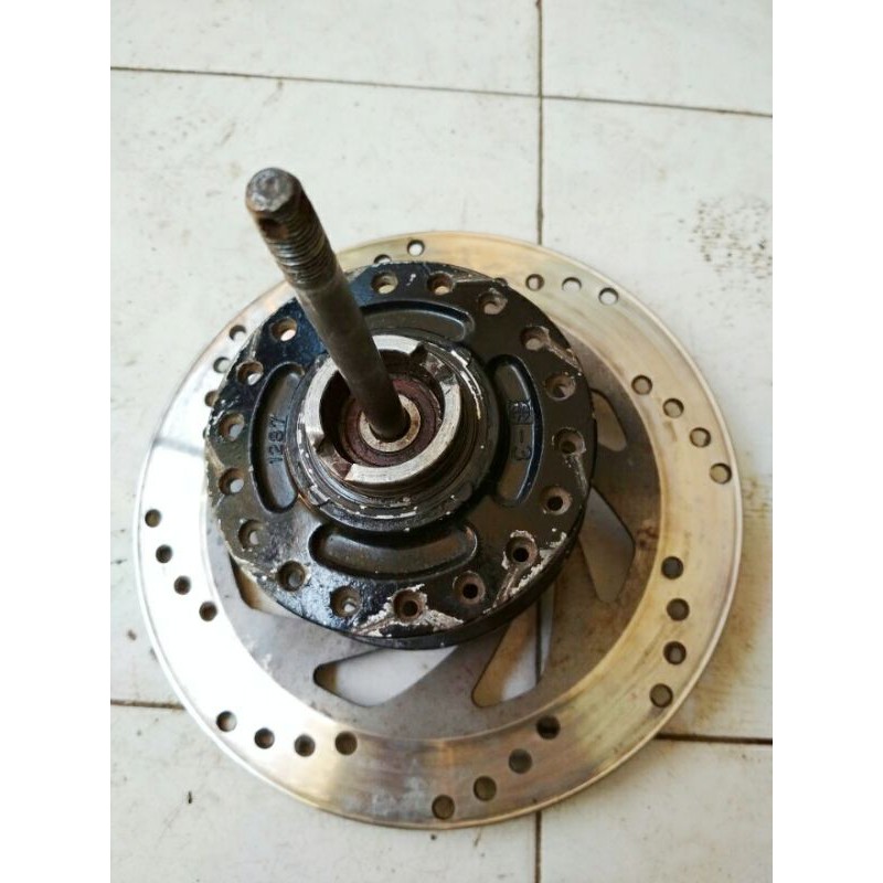 Jual Tromol Depan Kawasaki Kaze Blitz R Original Bekas Copotan Motor ...