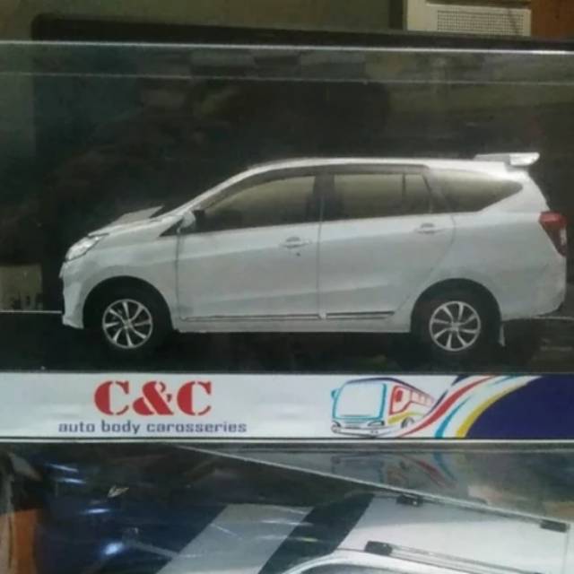 Jual Papercraft miniatur Toyota calya | Shopee Indonesia