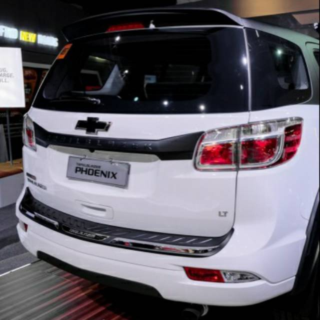 Jual Aksesoris Chevrolet Trailblazer Middle Spoiler | Shopee Indonesia