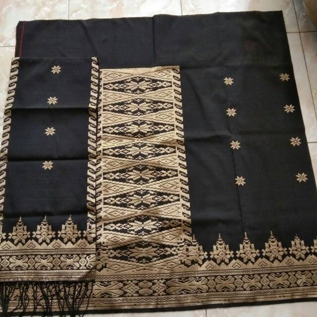 Jual Kain songket warna hitam kombinasi benang emas | Shopee Indonesia