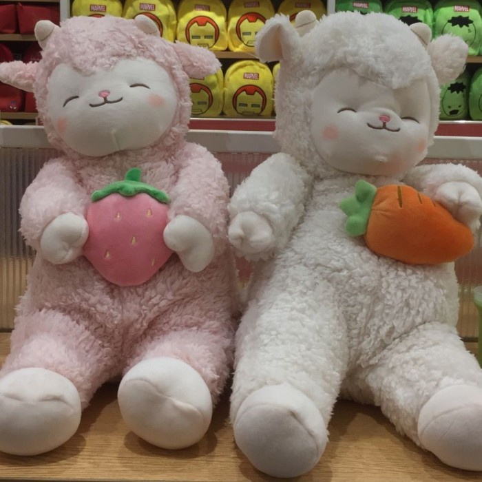 Jual Miniso Lazy Sheep Plush Strawberry Carrot Boneka Karakter Domba - Putih | Shopee Indonesia
