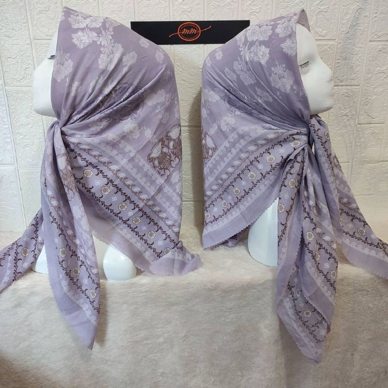 Jual HIJAB SEGI EMPAT VOAL MOTIF NAGITA BUNGA UNGU MUDA KERUDUNG JILBAB | Shopee Indonesia