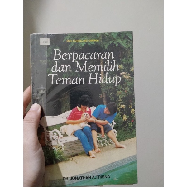 Jual Buku Rohani berpacaran dan memilih teman hidup preloved | Shopee ...