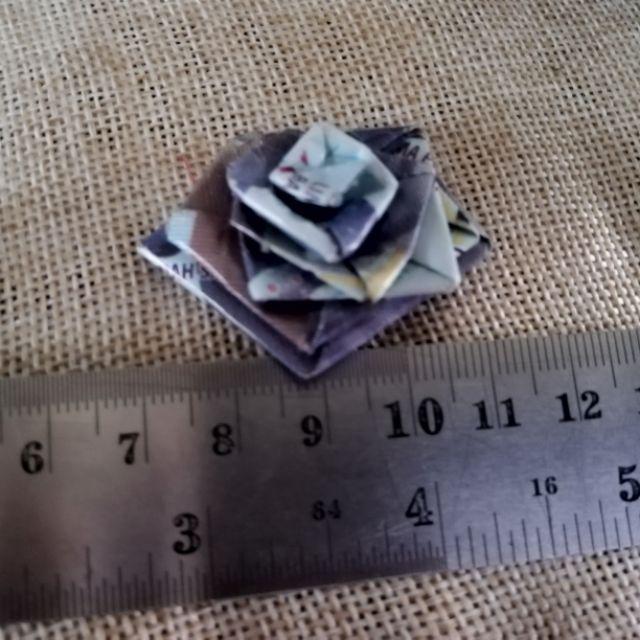 Jual Replika bunga mawar uang mainan accesories mahar hiasan mahar ...