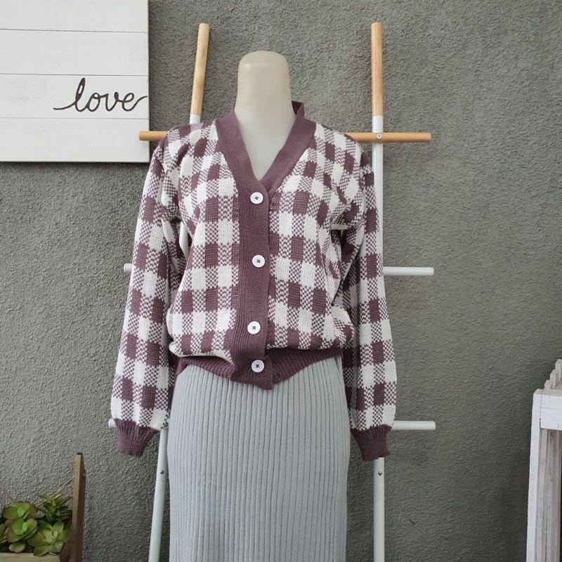 Jual Vallina Plaid Knit Cardigan | Outer Rajut Kotak Kardigan Muslim Wanita Korean Style/BEST ...