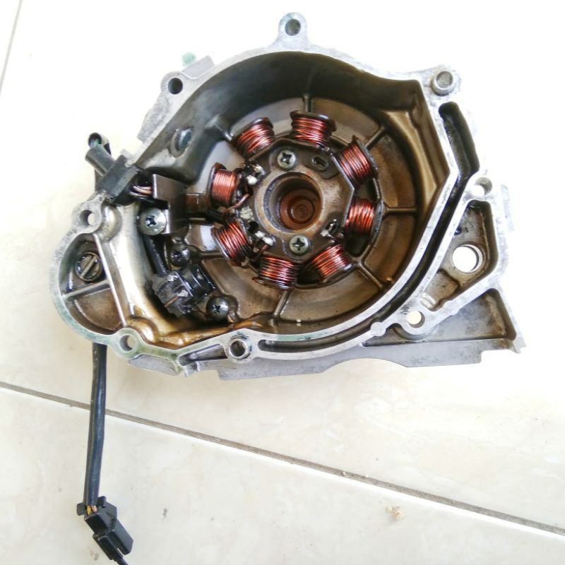 Jual Blok Bak spull magnet Suzuki Smash 110 Original Japan Blok mesin ...