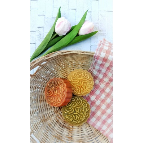 Jual Mooncake kue bulan kacang merah, kacang hijau, tausa, pandan isi ...