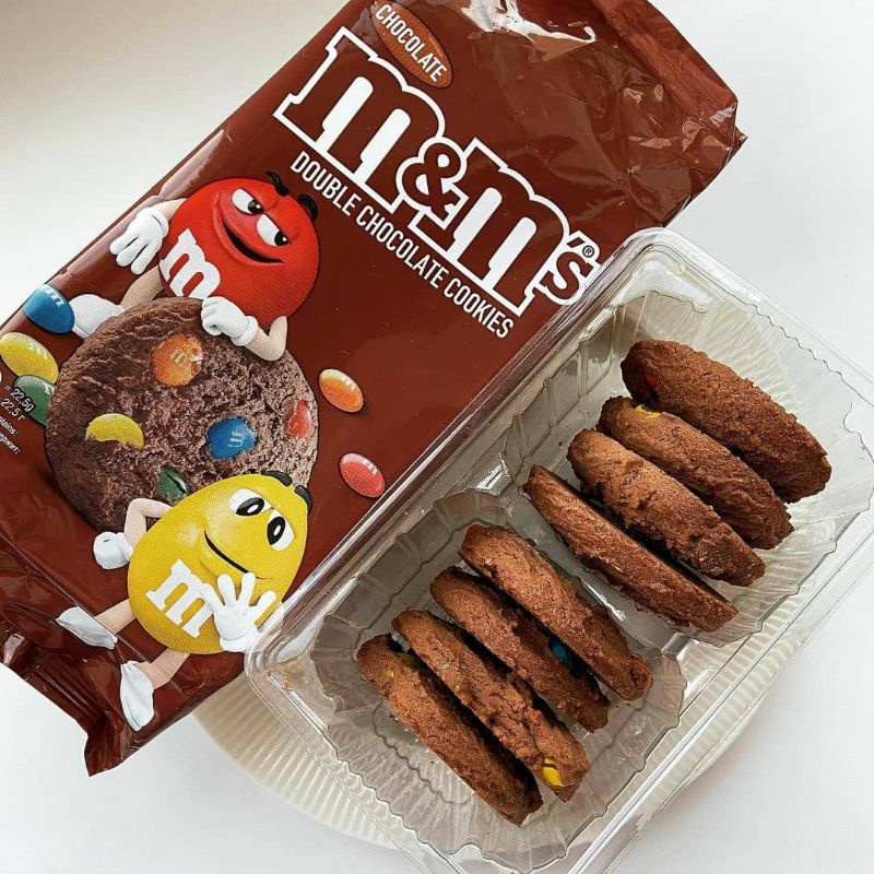 Jual M&Ms Cookies Biskuit Coklat dengan permen M&Ms Halal | Shopee ...