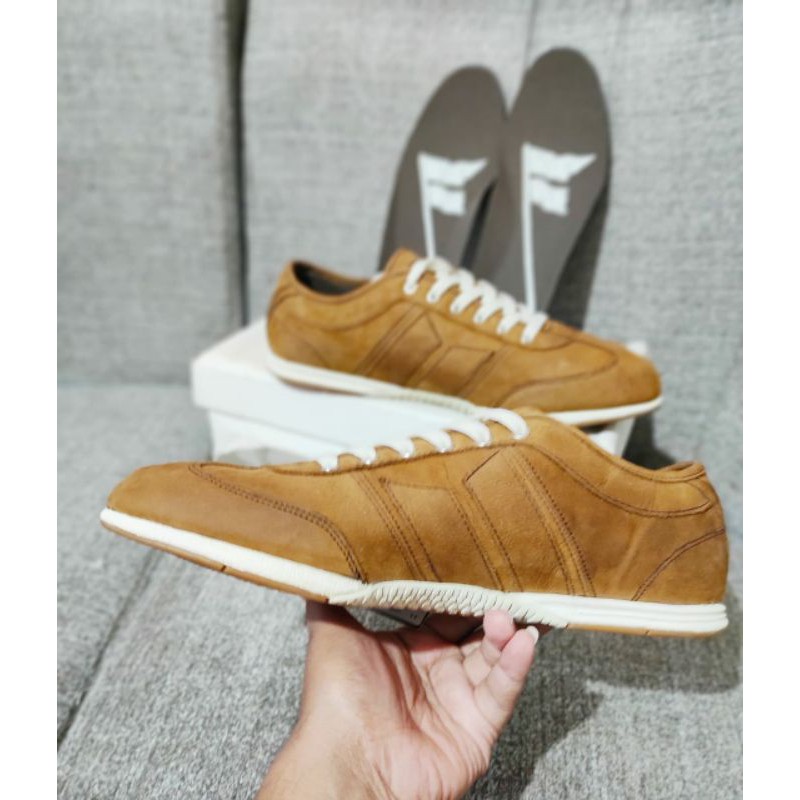 Jual Macbeth Brighton ( Era @tomdelonge ) | Shopee Indonesia