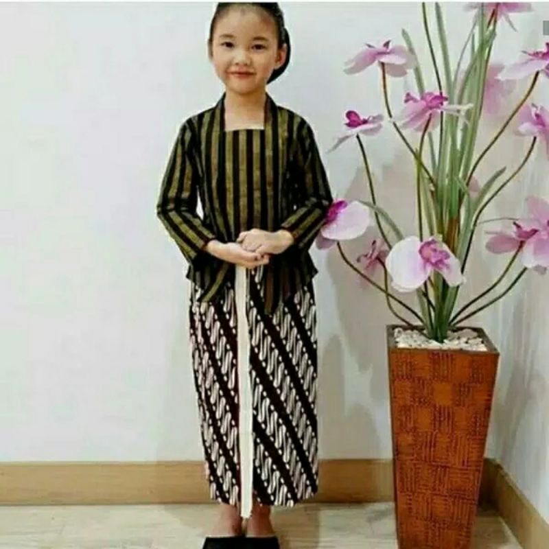 Jual Baju lurik anak perempuan / kebaya lurik anak perempuan / kebaya jawa anak perempuan / baju ...