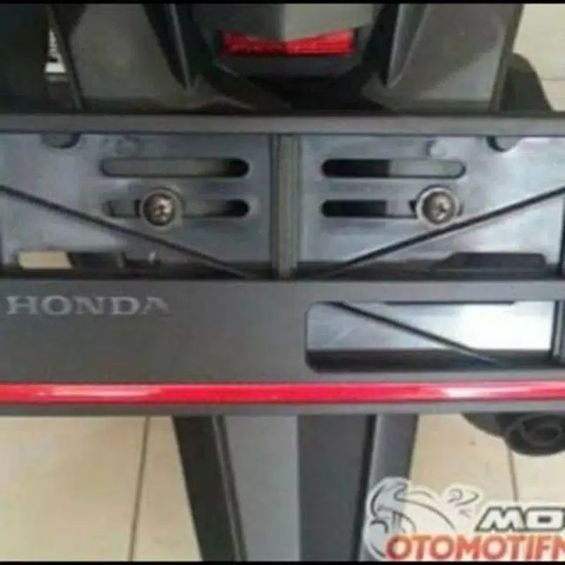Jual COVER PLAT NOMOR MOTOR HONDA NEW VARIO 160 NEW PCX 160 BEAT DELUXE Original Honda | Shopee ...