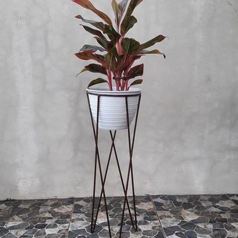 Jual standing pot 40x17 & 50x20 silang/ rak pot besi minimalis | Shopee ...