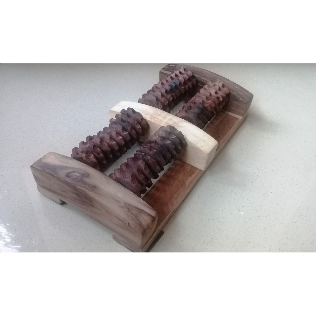 Jual Alat Pijat Refleksi Kaki 4 Roll Gerigi Kayu Kesehatan | Shopee ...