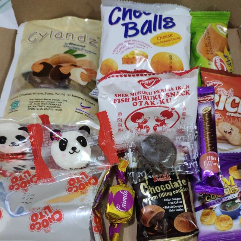 Jual Paket A - Premium Plus Jajanan Mixed | Shopee Indonesia