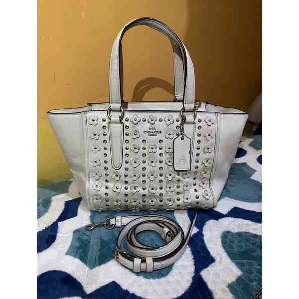 Jual Coach Mini Crosby Carryall in Floral Rivets Leather | Shopee Indonesia