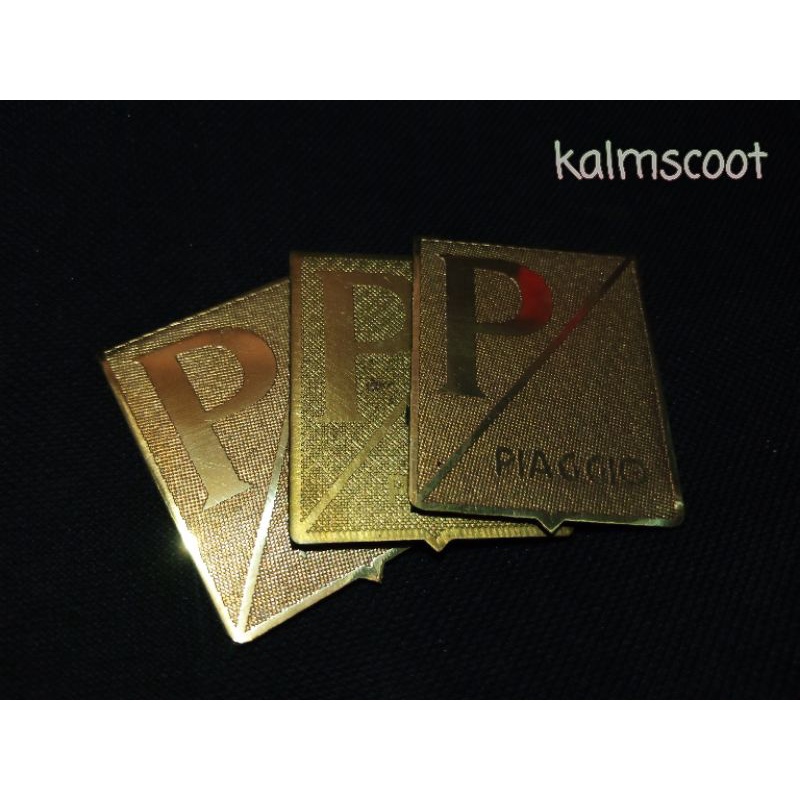 Jual Emblem Emblim P Coret layar Vespa Kuningan Raster | Shopee Indonesia