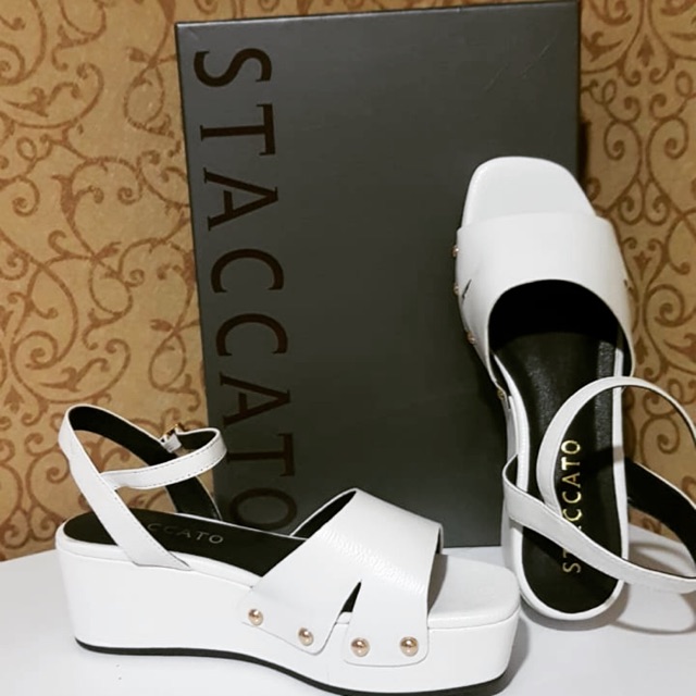 Jual Staccato white wedges sandals | Shopee Indonesia