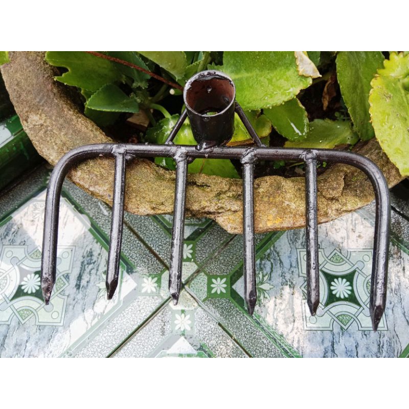 Jual CAKAR RUMPUT/GARUK RUMPUT/SAWAH/SELOKAN/GARFU TANAH | Shopee Indonesia