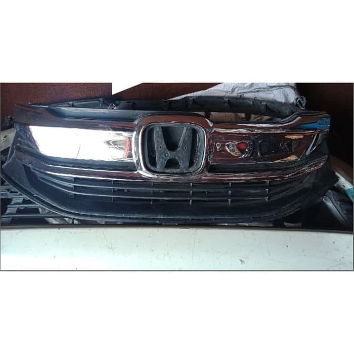 Jual Grill honda Mobilio Facelift Original | Shopee Indonesia