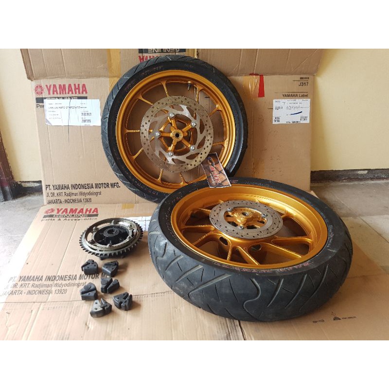 Jual 1set Velg R15 V3 Original Copotan | Velg R15 vva | Velg R15 V3 Original Gold | Shopee Indonesia