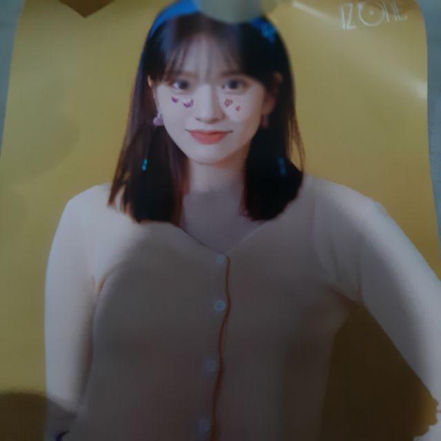Jual Yujin / Sakura IZ*ONE Poster - Official From Album ONEIRIC Diary Secret Story Of Swan Izone ...