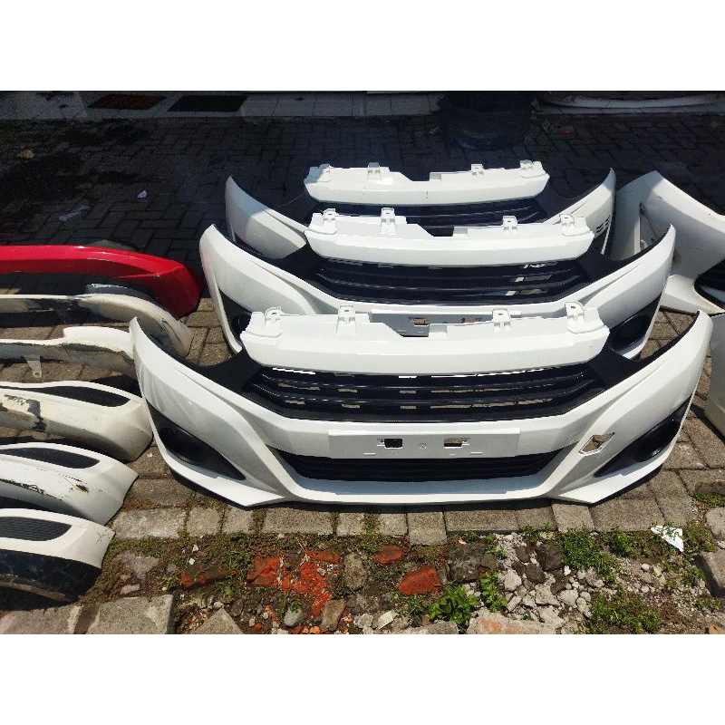 Jual bemper depan daihatsu ayla facelift original barang baru bebas ...