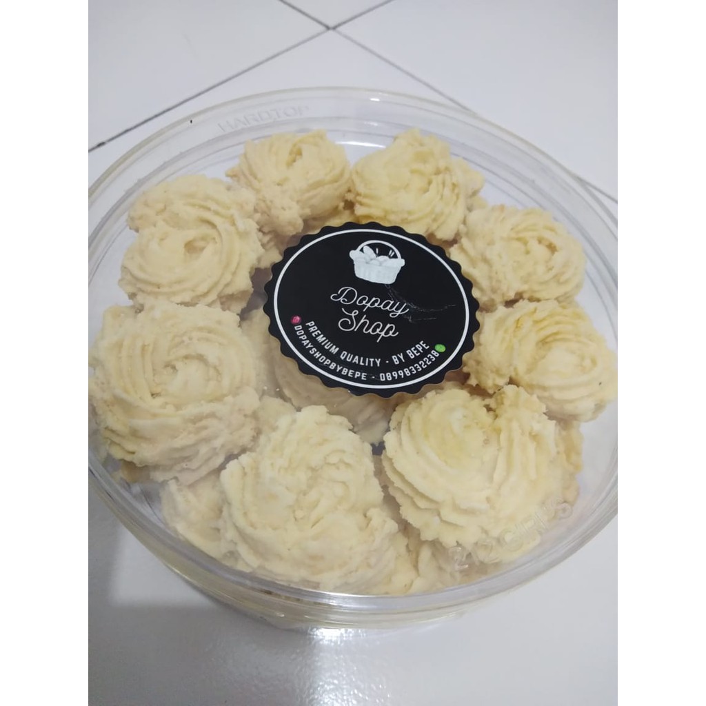 Jual kue kering sagu keju /kue kering / kue lebaran | Shopee Indonesia
