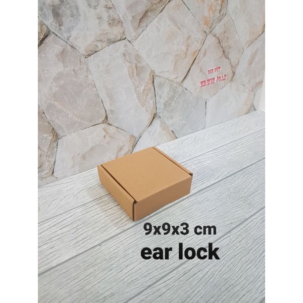 Jual Kardus Box uk. 9x9x3 cm Kotak Karton Die Cut (EAR LOCK) | Shopee ...