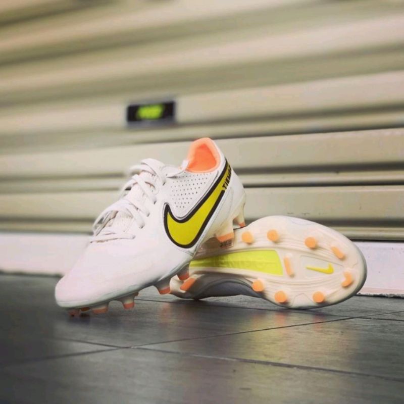 Jual NIKE TIEMPO LEGEND 9 ACADEMY FG LUCENT PACK | Shopee Indonesia