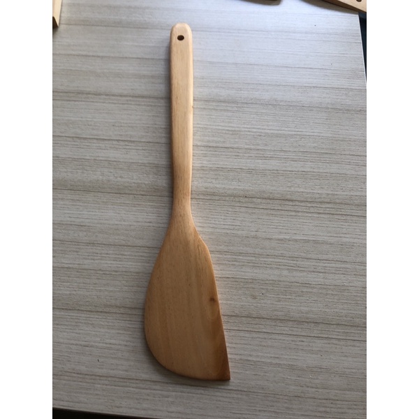 Jual Centong sutil solet irus kayu mahoni wooden spatula | Shopee Indonesia