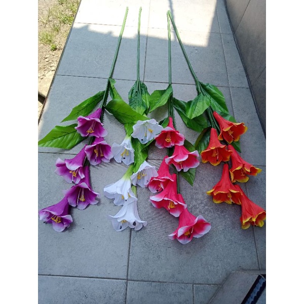 Jual bunga lili daun lebar artificial/bunga lili tangkai panjang ...