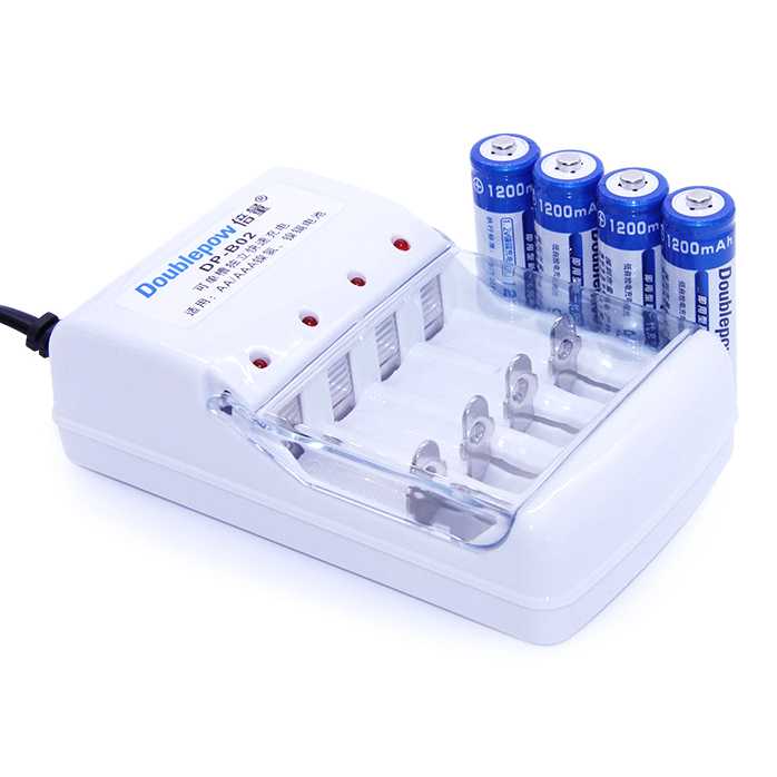 Jual DOUBLEPOW Charger Baterai + 4PCS AA 1200mAh / AAA Casan Batu ...