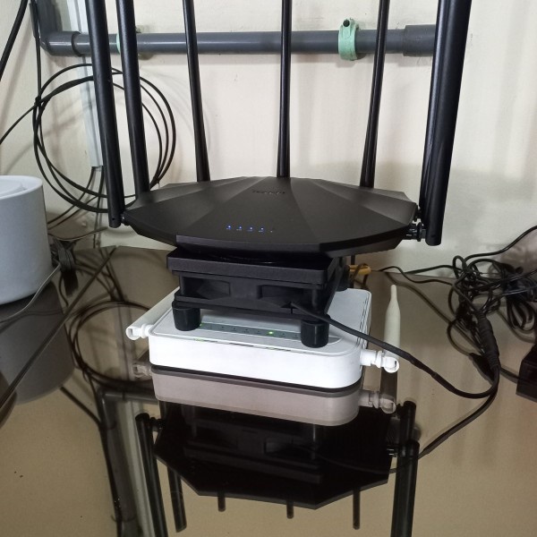 Jual USB Fan Cooler Router Portable cooling pad & Stand Holder Router ...