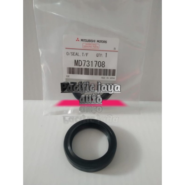 Jual Oil seal transfer output shaft belakang mitsubishi L-200 strada ...