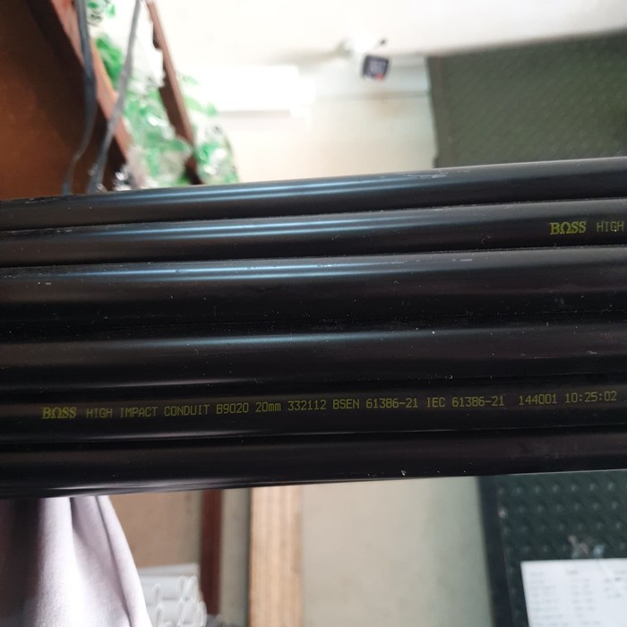 Jual PIPA CONDUIT KONDUIT LISTRIK 20MM BOSS LEGRAND 2.9M HIGH IMPACT ...