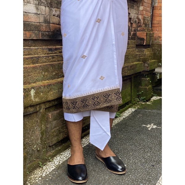 Jual SAPUT PUTIH KATUN BORDIRAN BUSANA ADAT BALI | Shopee Indonesia