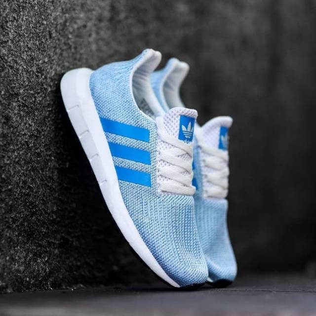 Jual ADIDAS SEPATU SNEAKERS ADIDAS SWIFT RUN BLUE ICE UNISEX | Shopee ...