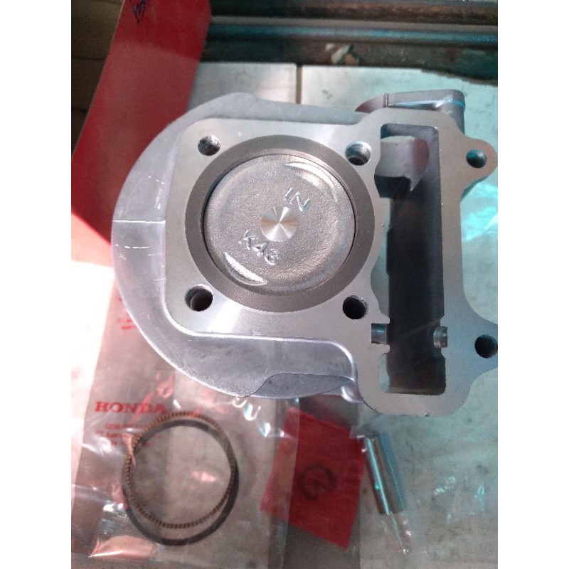 Jual BLOK SEHER BLOK CYLINDER BORING PISTON BEAT POP ESP SCOOPY ESP ...
