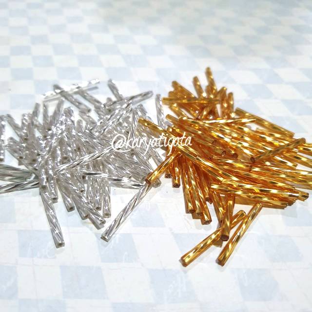 Jual Manik Payet Bambu Panjang Ulir 2,5 cm Semi Jepang - Emas / Perak ...