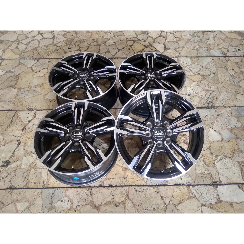 Jual Velg Racing Bekas Ring 15 Lebar 6 Pcd 4x100/4x114 Et40 Black Polish Cocok Buat Ayla Agya ...