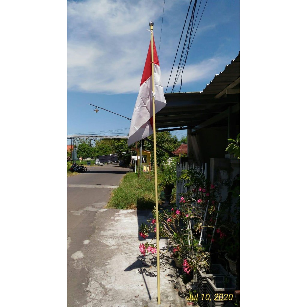 Jual TIANG BENDERA PORTABLE WARNA GOLD BESERTA BENDERA MERAH PUTIH ...