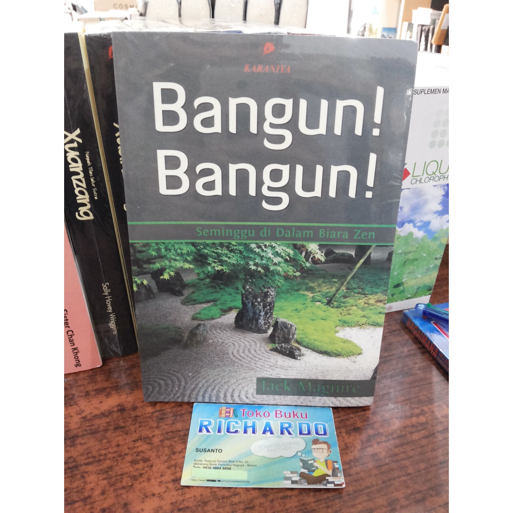 Jual Buku Bangun Bangun Seminggu di Dalam Biara Zen --- Jack Maguire ...