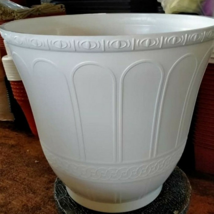Jual Pot Plastik besar Roma ukuran 40 cm - Pot Roma ukuran 40 cm Putih ...