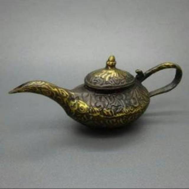 Jual Koleksi Benda Antik Unik Pajangan Teko Aladin Hitam Ra Jah Model ...